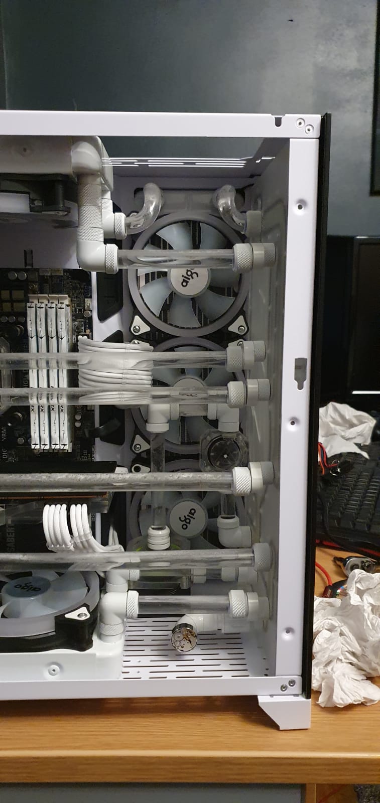 Which is the best fan configuration for Lian Li O11 Dynamic XL?? | Page ...